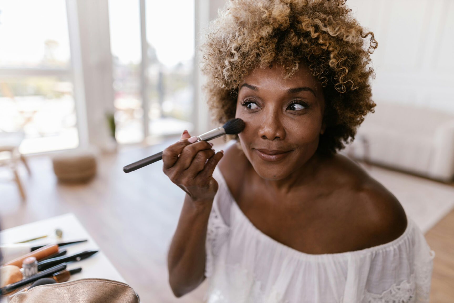 5 Makeup Essentials to Refresh Your Natural Everyday Look — Movement Living
